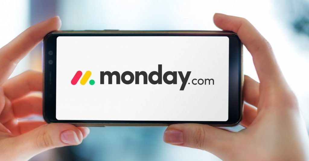 Monday.com pousse l’intégration des outils de collaboration et de ...